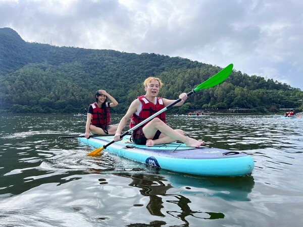 花蓮旅遊。不會游泳也能玩的水上運動──船咖 鯉魚潭SUP立式划槳體驗|旅遊|WalkerLand窩客島