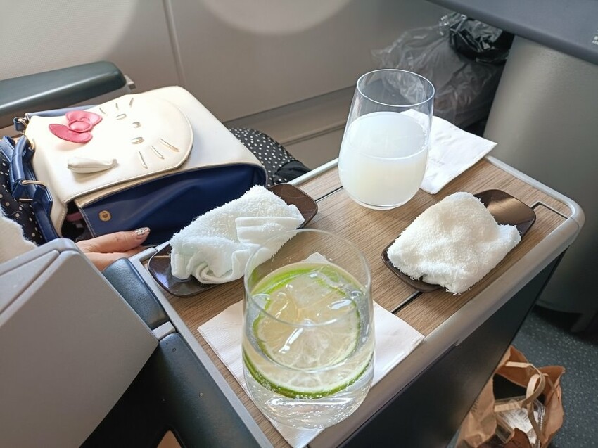 日本2023日本金澤和倉| 長榮航空A330-300商務艙~BR157航班小松飛台北。|旅遊|WalkerLand窩客島