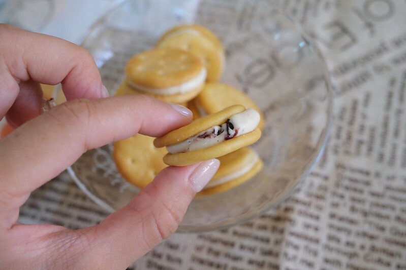 【網購宅配伴手禮】「Bear Queen 熊后」牛奶莓莓-香蔥蘇打牛軋餅，口感酥脆且不黏牙超唰嘴～文青禮盒當作中|美食|WalkerLand窩客島