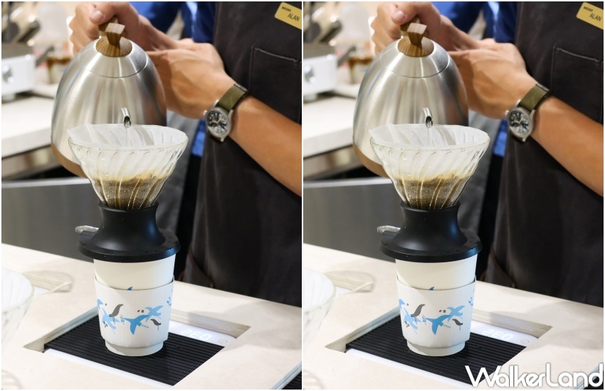 IG超夯咖啡買一送一！極簡風咖啡「kafeD」信義A8開幕限定買一送一，預約限定冠軍咖啡、雙層年輪蛋糕IG一定要先拍。|美食|WalkerLand窩客島