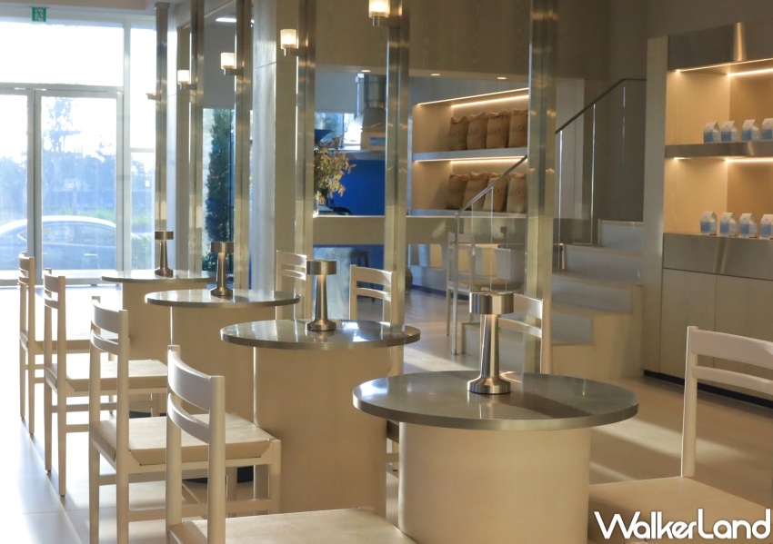 下午茶約會新歡！超過150坪「kafeD咖啡滴」台中網美旗艦店全新開幕，限定版「蜷尾家百靈油霜淇淋」就怕你不敢挑戰。|美食|WalkerLand窩客島