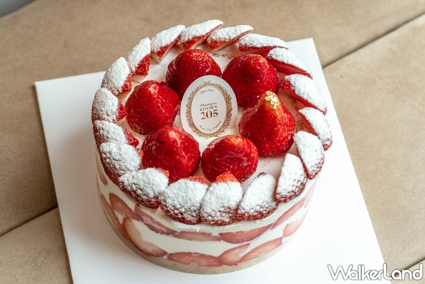晶華限量草莓甜點！韓國KITCHEN205攜手晶華酒店推出「裸感」草莓蛋糕。|美食|WalkerLand窩客島