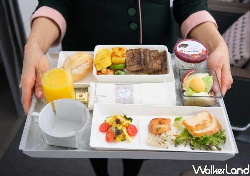 出國選長榮航空！全新豪華經濟艙「HUNTER過夜包」15大特色，直逼商務艙。|旅遊|WalkerLand窩客島